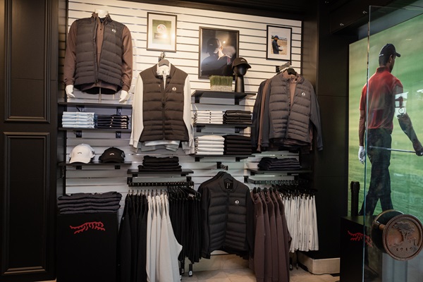 pebble beach sun day red pop up shop