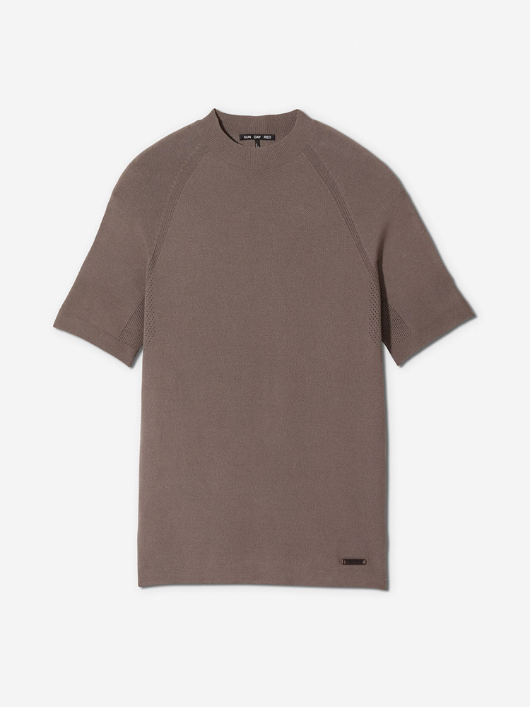 Sun Day Red by Tiger Woods